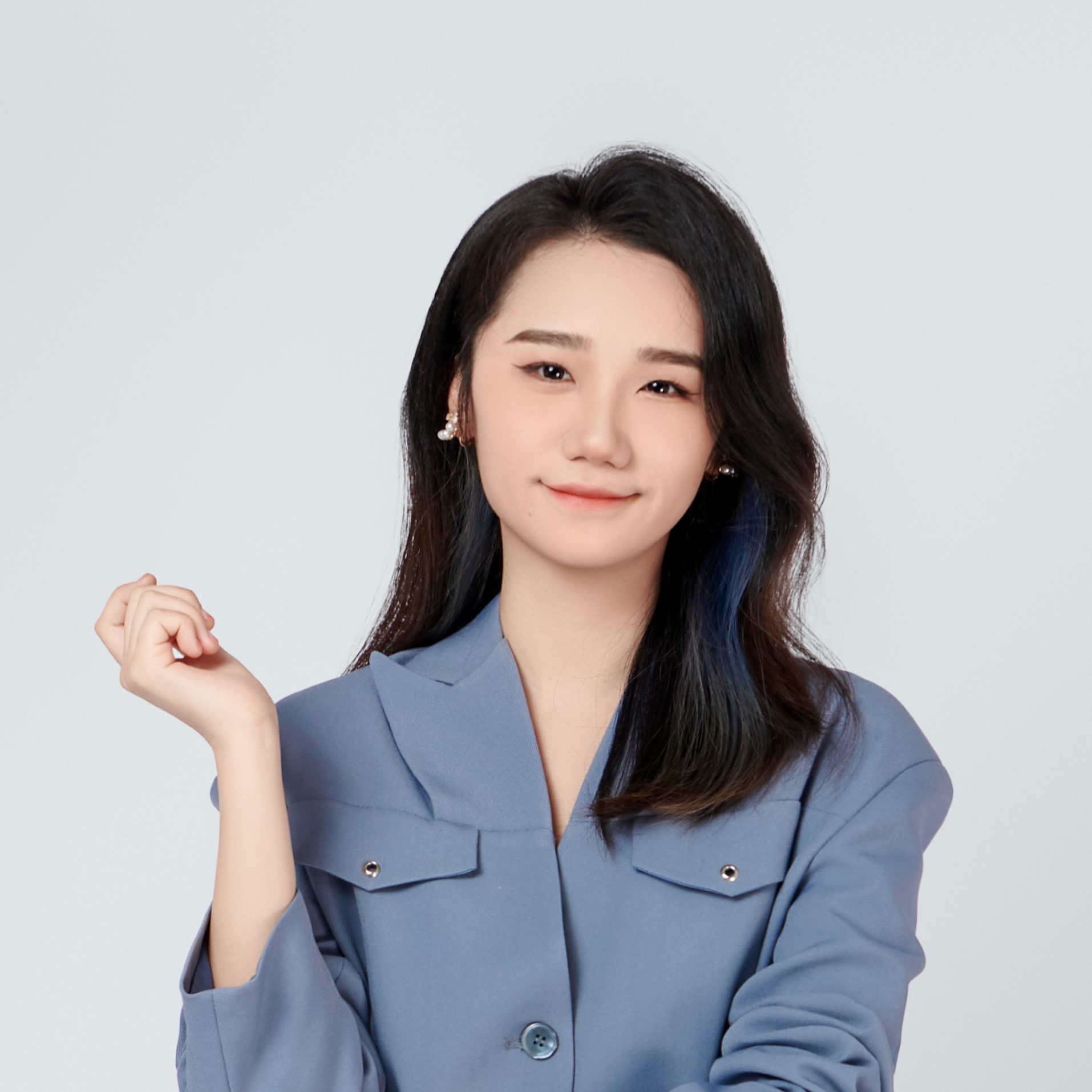 艾爽-经济与管理研究院